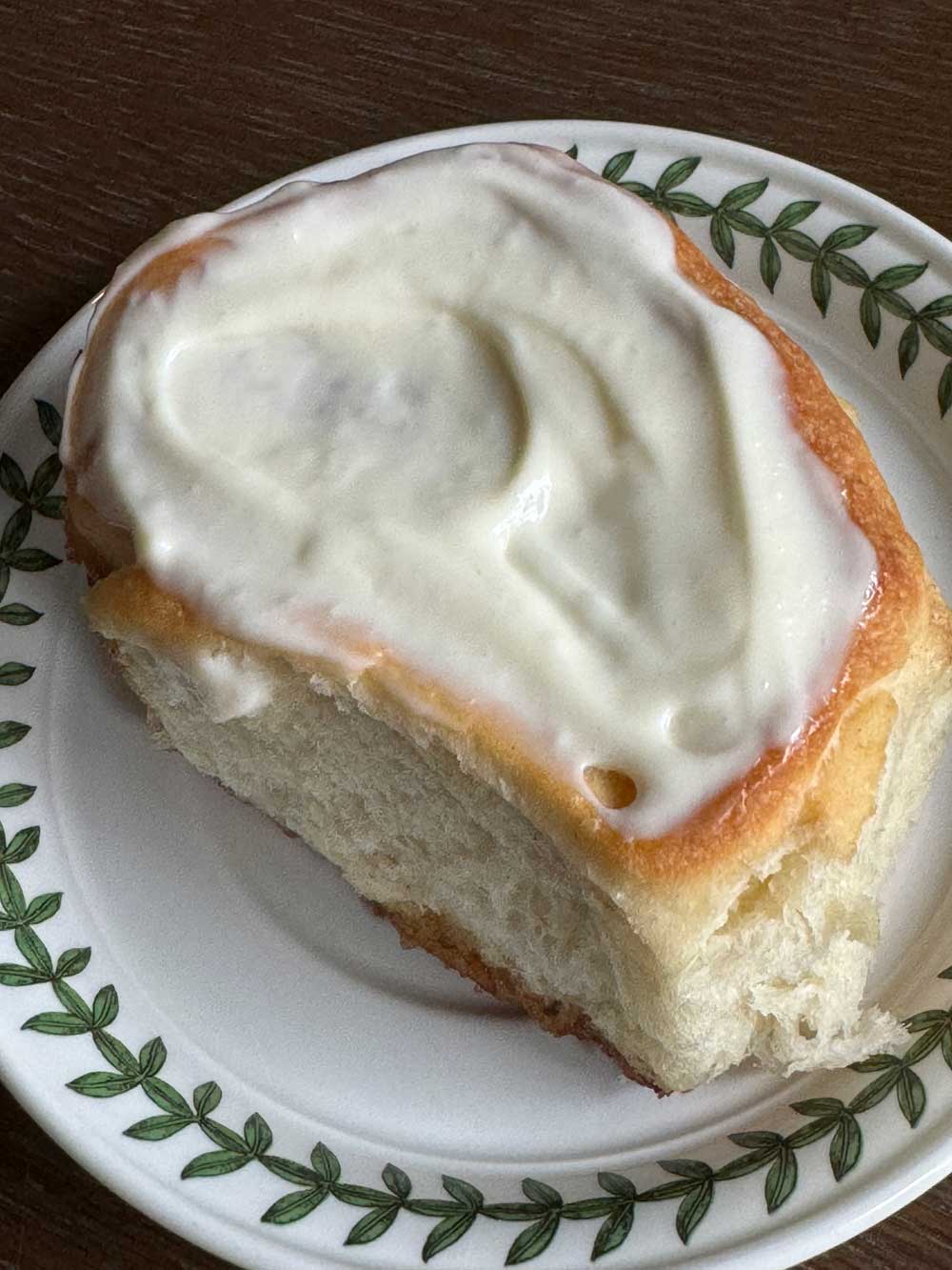 Powdered Buttermilk Cinnamon Rolls - Cookie Madness