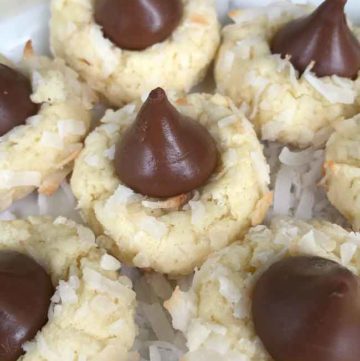 Corn Flakes Macaroons - Cookie Madness