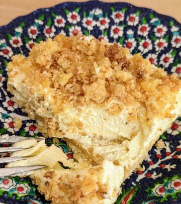 Cream Cheese Crumb Dessert - Cookie Madness